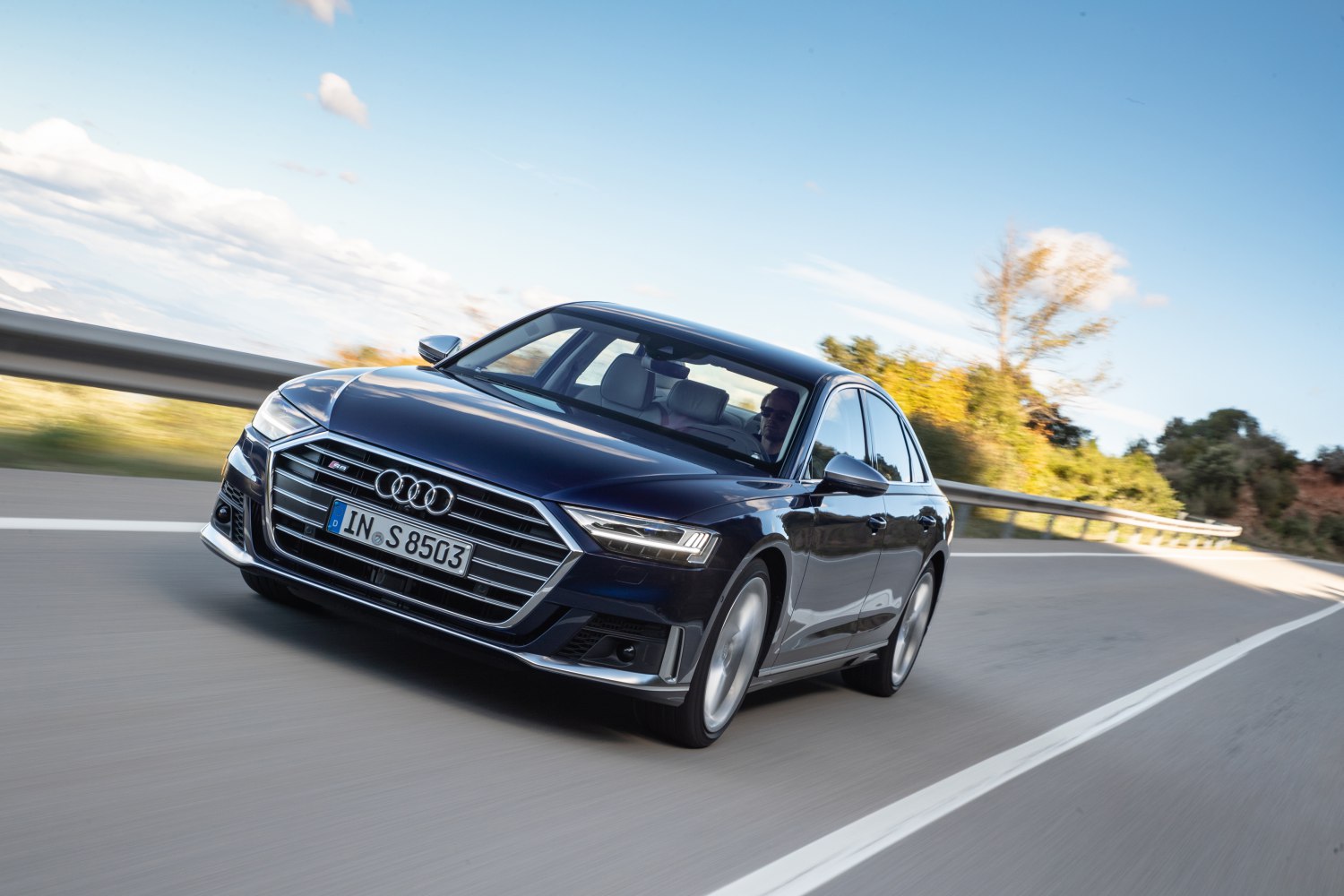Audi S8 technical specifications and fuel economy